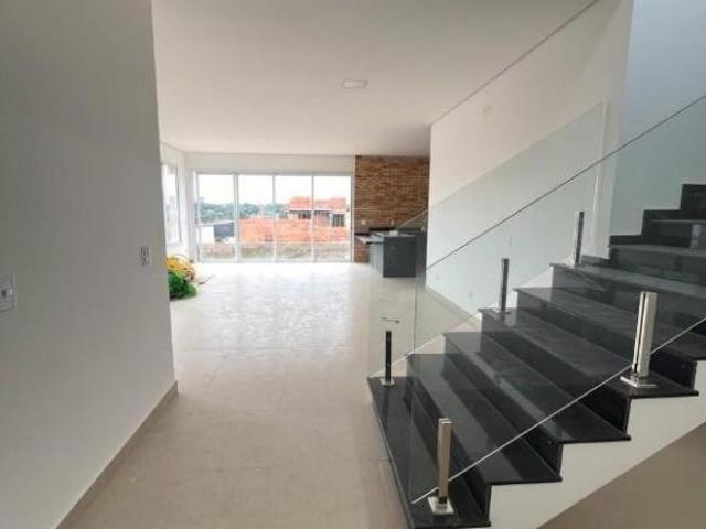 Comprar/vendo/permuto: Casa nova sobrado a venda ou permuta com no condomínio Gran Ville São Venân