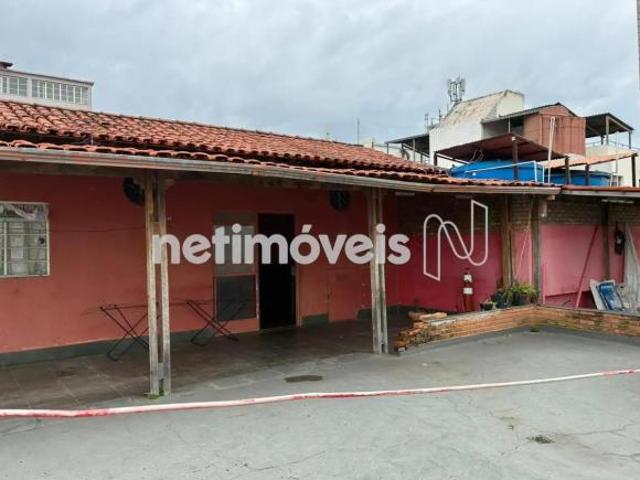 Compre Cobertura duplex no Sagrada Família, ideal para investimento em reforma, está avenda