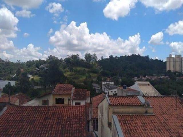 Compre Casa Térrea em Cidade Jardim Mogi das Cruzes