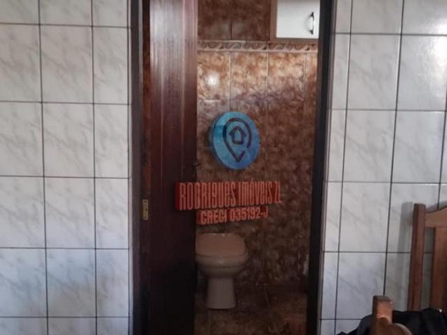 Compre Chácara com 3 Dormitórios, sendo 1 Suite, com 500M² por R$ 980.000..