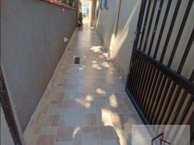 Compre Apartamento em Centro de Bertioga! Pé na areia!