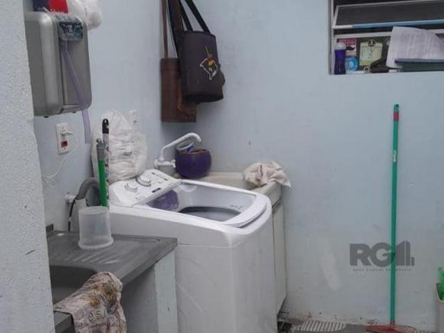 Compre propriedade para fins residenciais e comerciais localizada na rua Joaquim Nabuco
