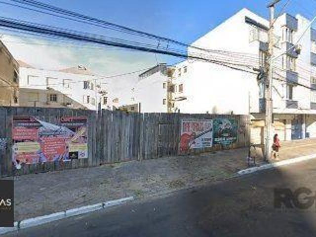 Compre terreno na Av Bento Gonçalves, 20,24 X 24M2,Bairro Partenon