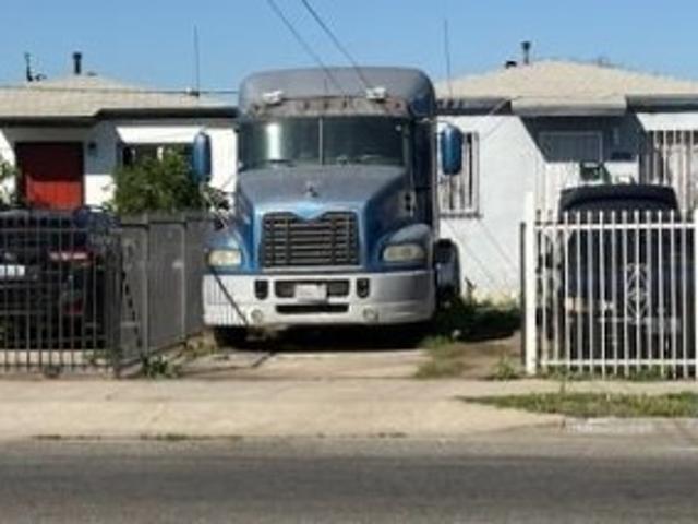 Compton Ave