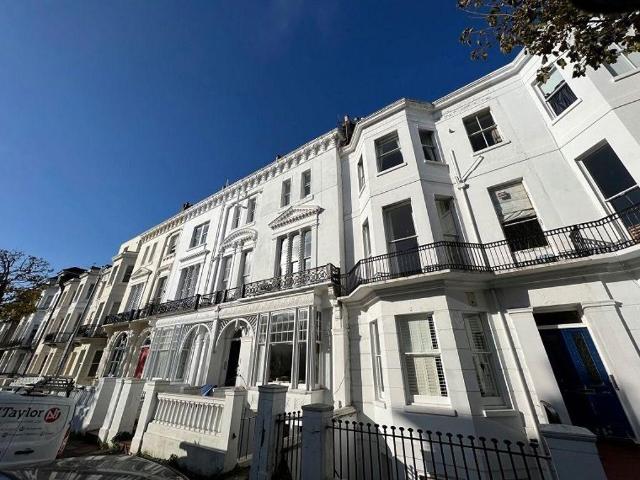 Compton Avenue, Brighton, BN1 3PP Studio to rent £1,000 pcm £231 pw
