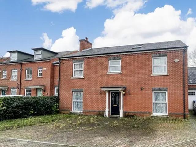 Compton Avenue, London, HA0 3FD, United Kingdom | 5 bed house for rent #139270019 | Rentberry