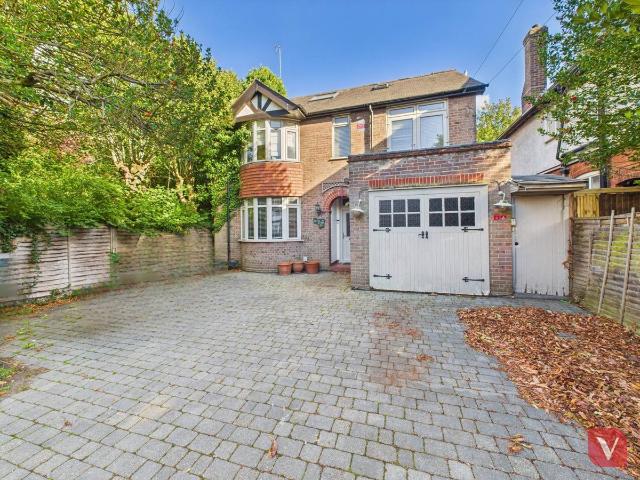 Compton Avenue, Luton LU4, 5 bed property to rent, £2,750 pcm | PrimeLocation