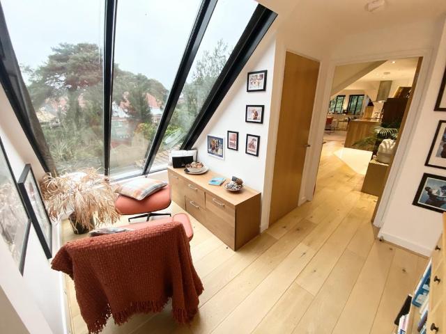 Compton Avenue, Poole, Dorset, BH14 3 bed apartment to rent £2,000 pcm £462 pw