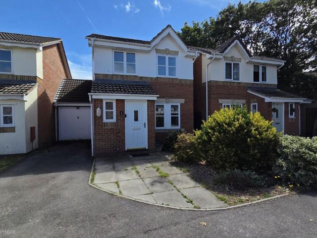 Compton Close, Taunton TA2, 3 bed detached house to rent, £1,300 pcm | PrimeLocation
