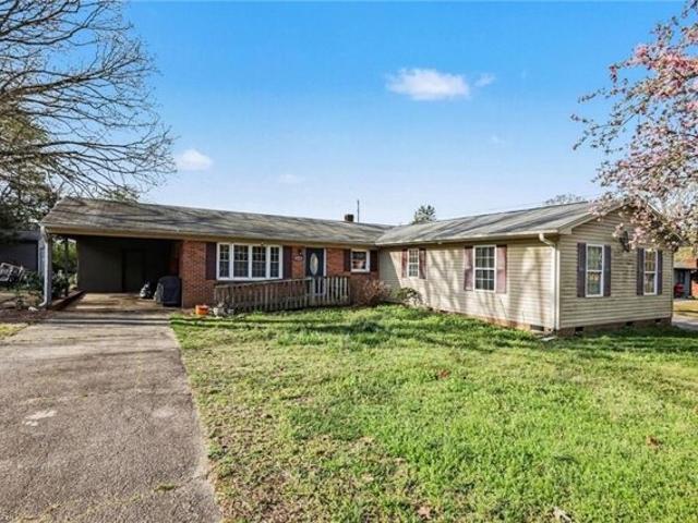 Compton Dr, Winston Salem, Home For Sale