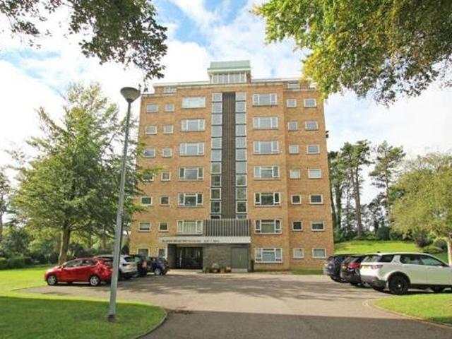 Compton Place Road, Eastbourne, 2 Bedroom Flat