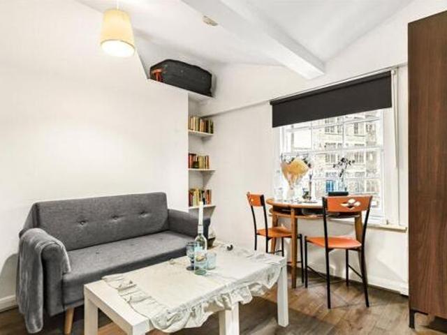 Compton Street, London, 2 Bedroom Apartment