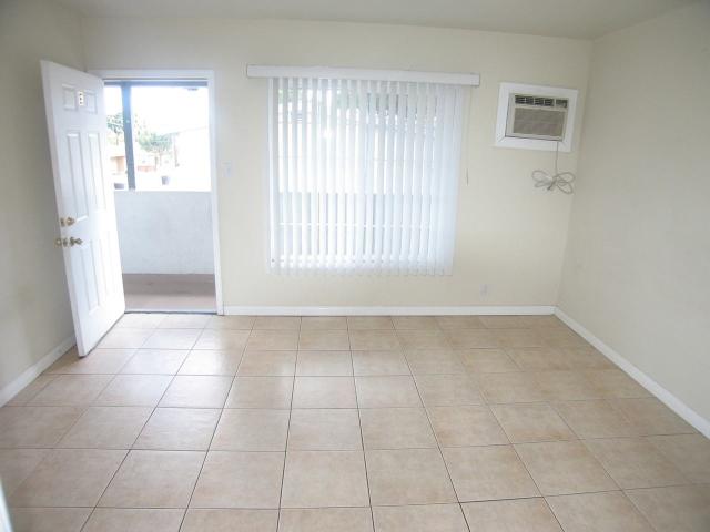 Comstock Apts DTC Studio Apartment for Rent at 7632/7634 Comstock, Whittier, CA 90602