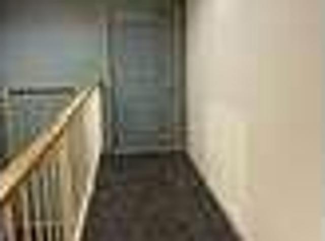 Contact 4 Address 0mq