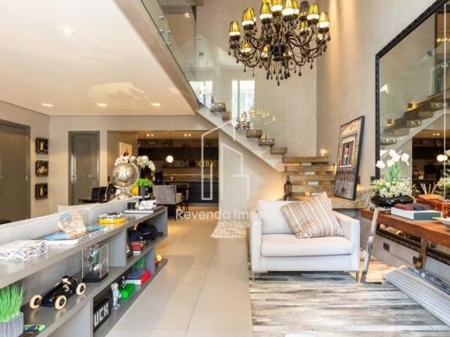 Contemporâneo Moema, Apartamento Duplex de 163m² com 2 Suítes, 3 banheiros, 2 va
