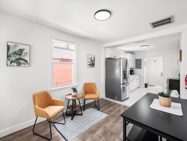 Contemporary Comfort | Fully Equipped Kitchen Inc