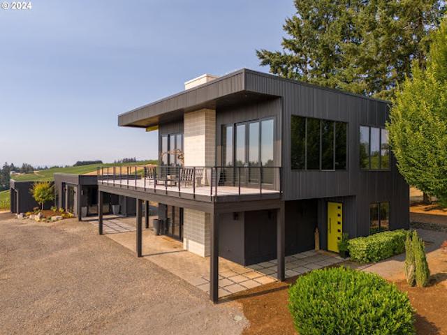 Contemporary house