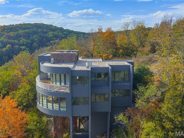 Contemporary house