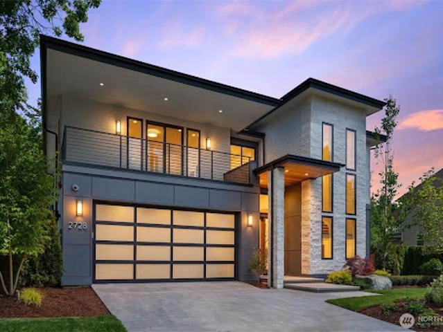 Contemporary house with terrace