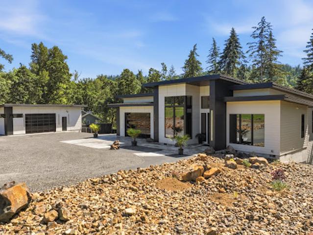 Contemporary house with terrace