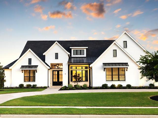 Contemporary house with garden