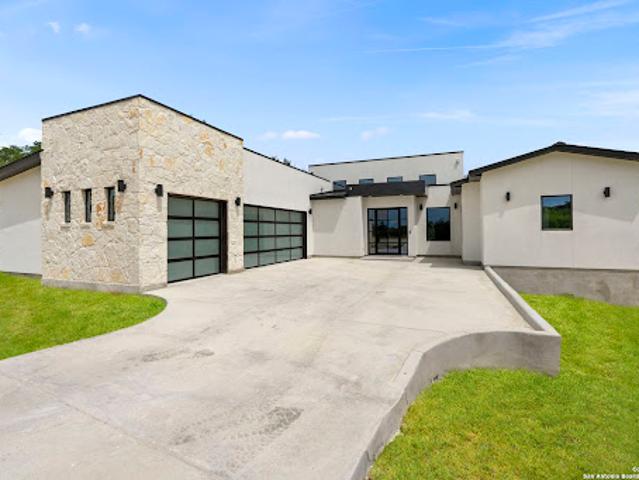 Contemporary house with garden and terrace