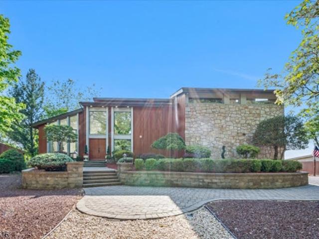 Contemporary house with garden and terrace
