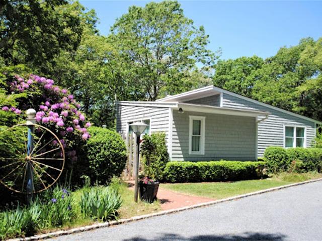 Contemporary house with garden and terrace