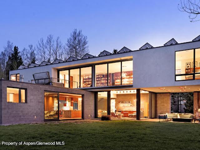 Contemporary house with garden and terrace
