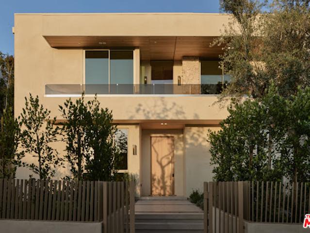 Contemporary house with pool and garden