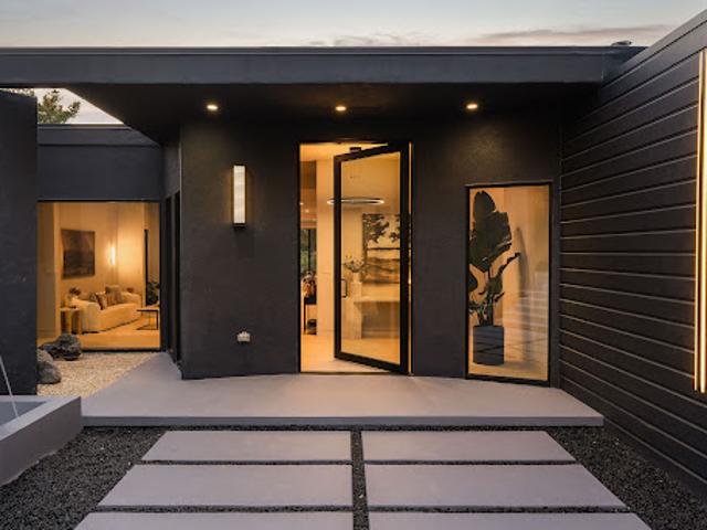 Contemporary house with pool