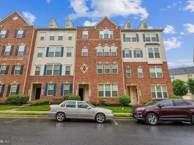 Contemporary, Interior Row/Townhouse FREDERICK, MD 6425 Ala.