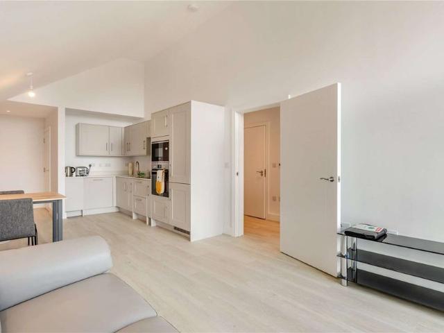 Contemporary two bedroom apartment with parking