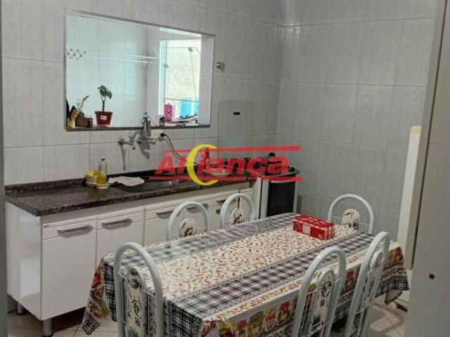 Continental II | 2 Imóveis no Mesmo Terreno, 5 Dormitórios e 2 Vagas em Localização Estratégica