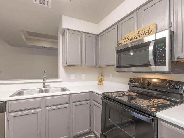 Contigo Westover Hills 1 Bedroom Apartment for Rent at 10800 State Highway 151, San Antonio, TX 78251