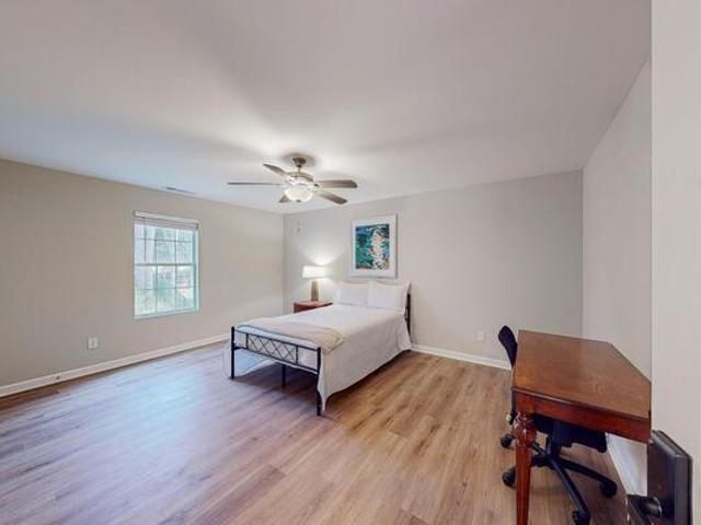 Convenient Norcross Location!