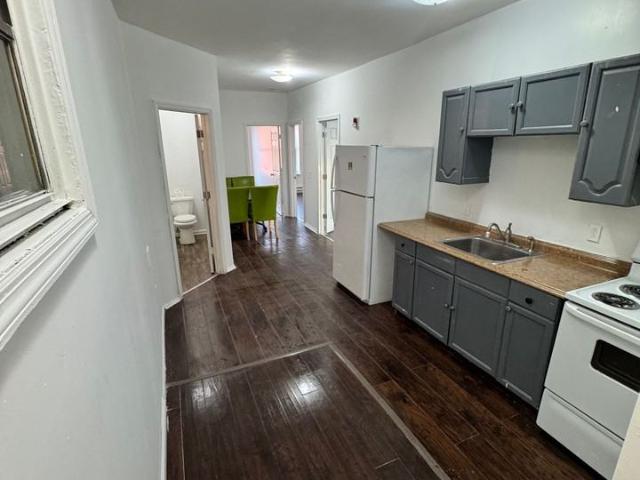 Convenient Corners at South Olden 3 Bedroom Apartment for Rent at 1165 E State St, Trenton, NJ 08609 Wilbur