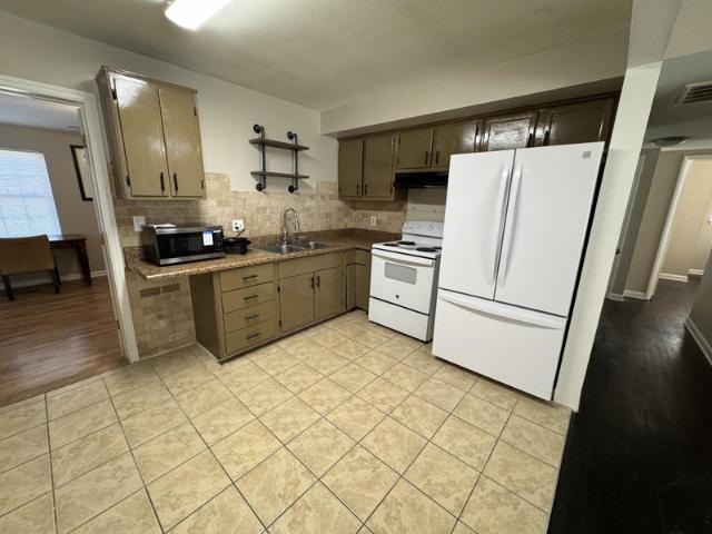 Convenient & Homey Augusta House with Backyard
