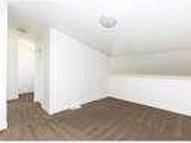 Convenient location 2 bed 2 bath for rent