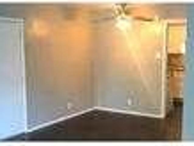 Convenient location 3 bed 2 bath for rent. Pet OK!