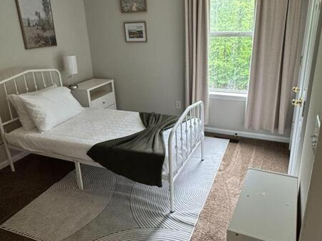 Convenient Shared Home Near Northlake Mall And Charlotte Douglas International Airport