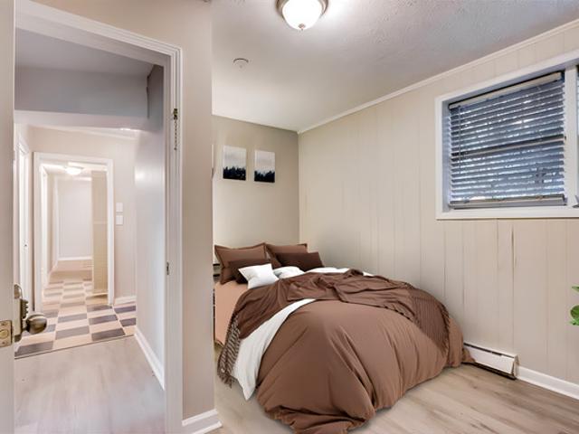 Convenient South Atlanta Home | Furnished | Wi Fi, W/D, Extra Fridge | Essentials Nearby