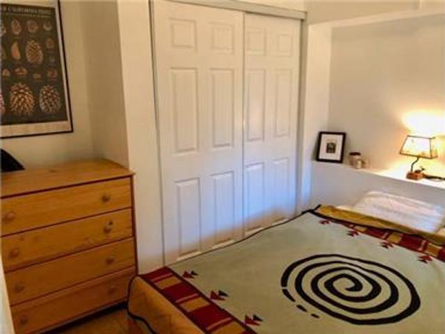 Convenient 1 bedroom/1 bathroom Marlborough Ave