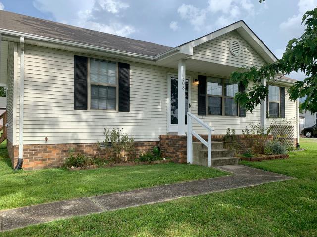 Conveniently Located! Cute home with 3 bedrooms and 2 baths