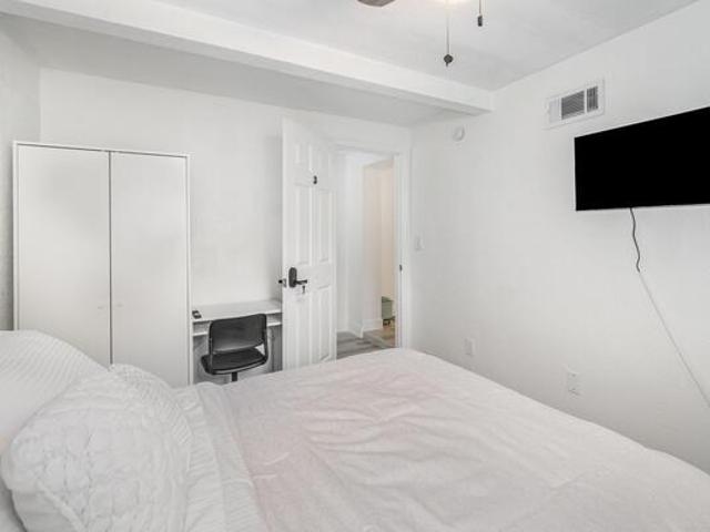 Conway Orlando PadSplit | 6 Bedrooms, 2 Bathrooms | Spacious & Comfortable