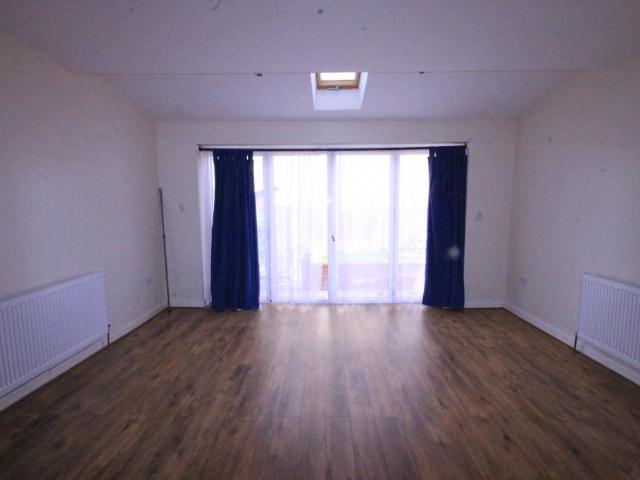 Conyers Close, Woodford Green, Essex. 2 bed end of terrace house to rent £2,100 pcm £485 pw