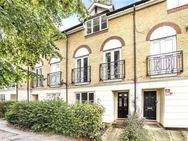 Conyers Road, London, SW16 6LE