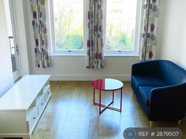 Conant Mews, London, E1 1 bed flat to rent £2,100 pcm £485 pw