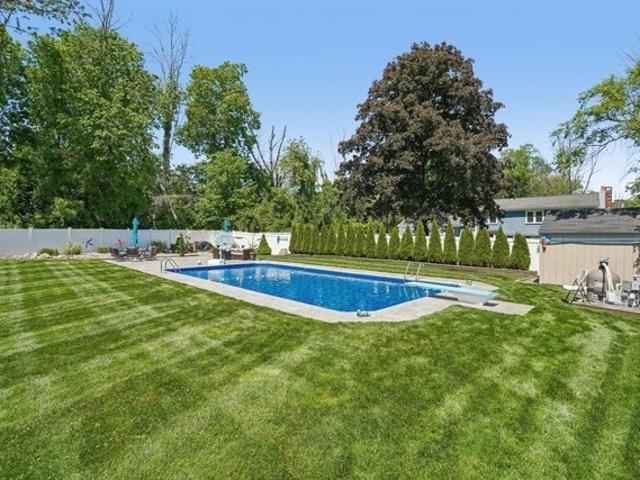 Concetta Dr, Bridgewater, Home For Sale