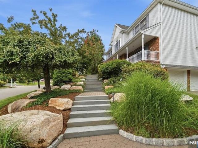Concord Ct, Mahwah, Home For Sale